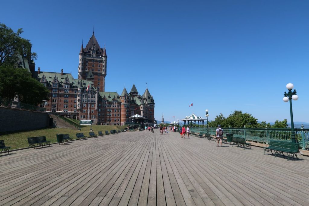 Climbing Up Mount Royal (Parc du Mont-Royal) in Montreal
