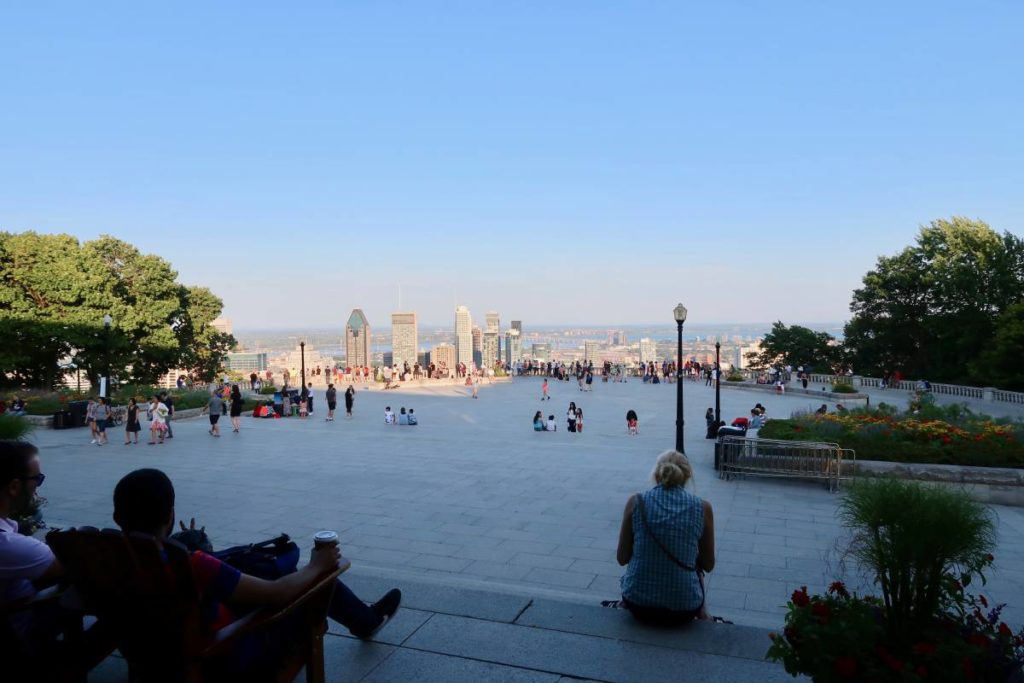 Climbing Up Mount Royal (Parc du Mont-Royal) in Montreal