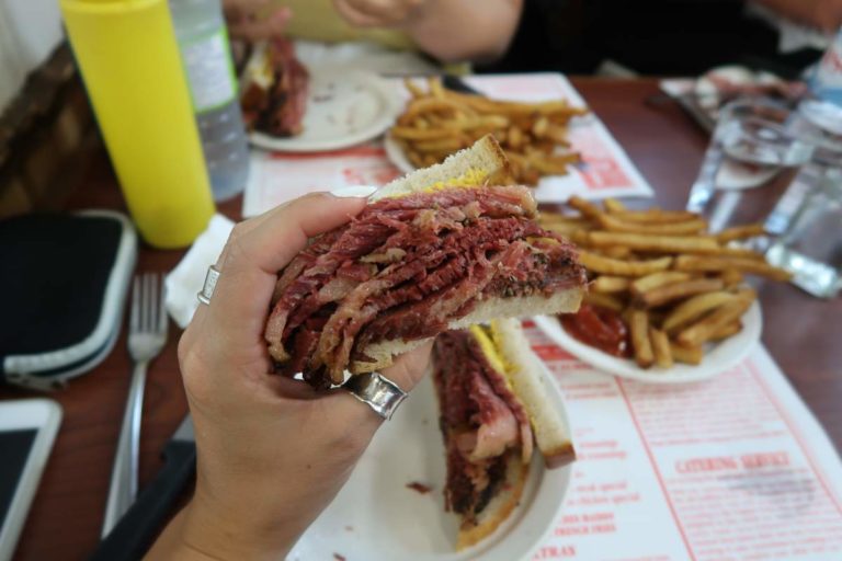 Schwartz's Deli Montreal: My favourite place to eat in the city